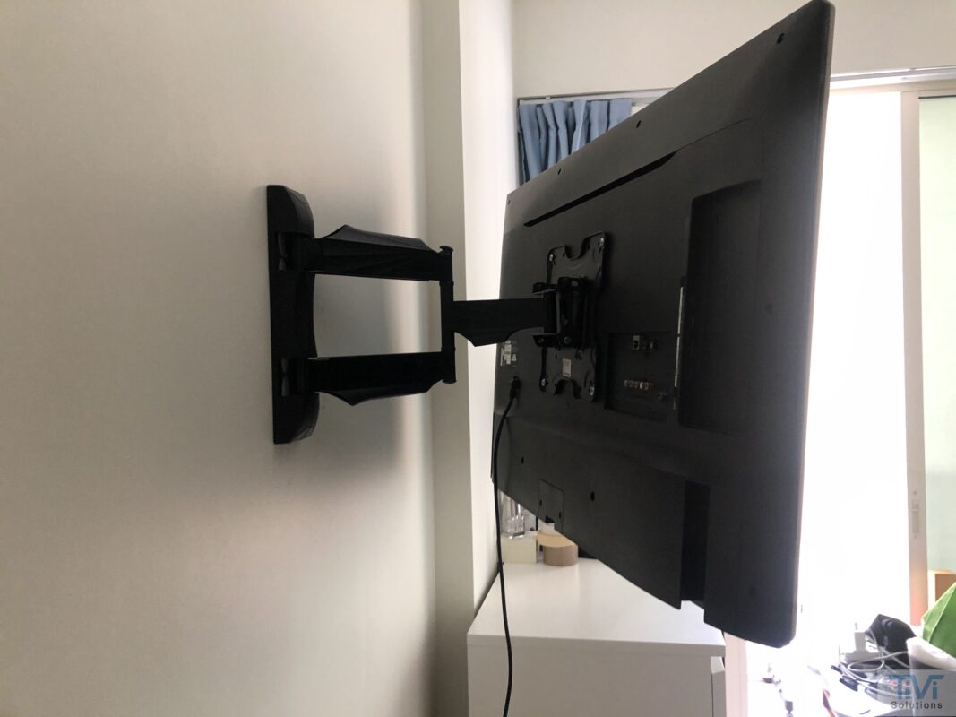 Single Arm Full Motion Mount Suitable for TV 32-52" (T101) - Tivi Solutions