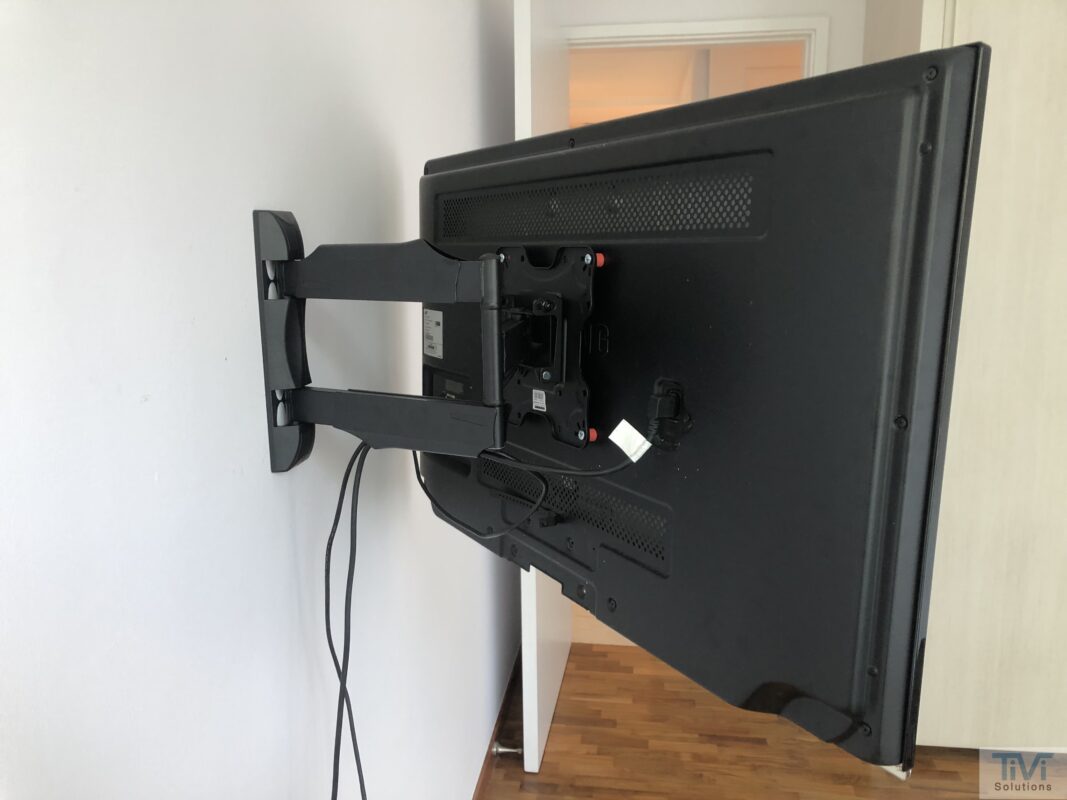 Single Arm Full Motion Mount Suitable for TV 32-52" (T101) - Tivi Solutions